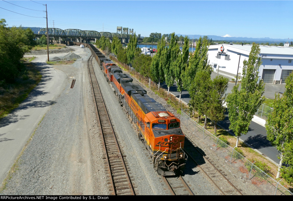 BNSF 6355 South empty coal at Rogers